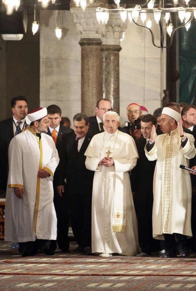Papa 16. Benedictus: Hayatını kaybeden eski Vatikan lideri kimdir ...