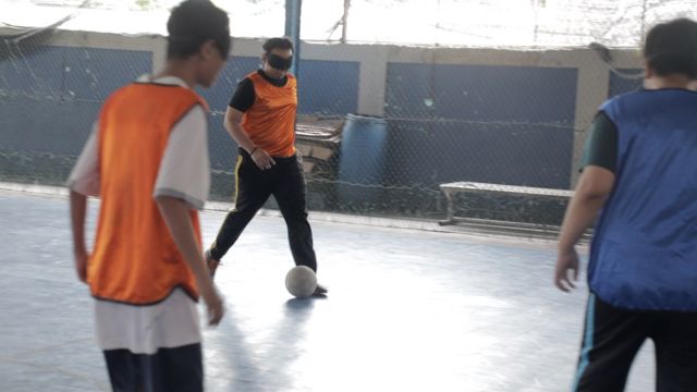 Kisah perjuangan kelompok tunanetra membentuk 'satu-satunya klub sepak ...