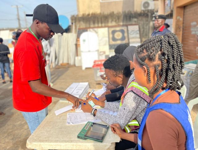 Nigerian elections: Tigbuo-zọgbuo na mkpagbu ndị na-atụ vootu chị ọgbọ ...