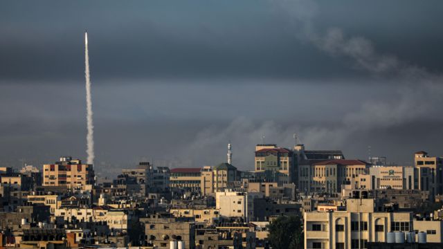 بالصور حماس تقصف مدناً إسرائيلية بالصواريخ صحيفة الراكوبة