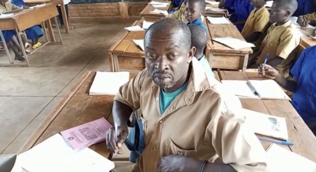 Rwanda: Uko Rusengamihigo yahombye muri Covid agasubira mu ishuri nyuma y'imyaka hafi 40 atiga ...