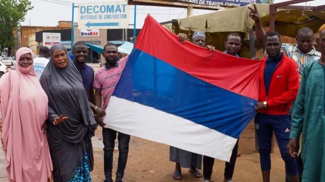 Juyin mulki a Nijar: Me ya sa ƙasashen duniya suka damu? - BBC News Hausa