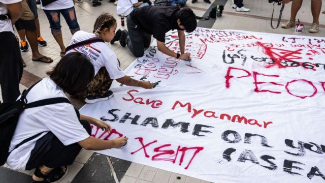 KTT ASEAN ke-42 : Isu proksi, konflik Myanmar, dan perdagangan orang - Seberapa kuat posisi ...