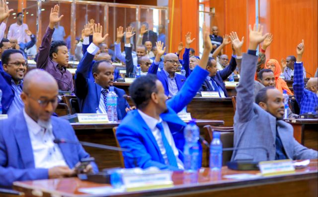 Muxuu ku salaysan yahay saami-qaybsiga Golaha Wakiillada Somaliland? - BBC News Somali