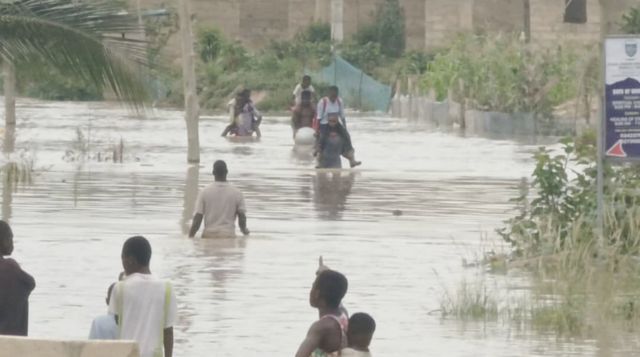 Ghana floods: One confirmed dead as floods displace over 1000 people ...