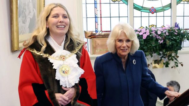 Queen Camilla visits Isle of Man as questions continue over Kate - BBC News