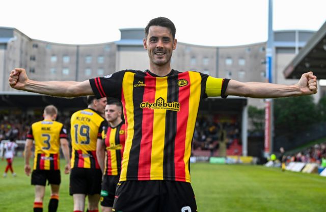 Partick Thistle 2-1 Airdrieonians: Graham sends hosts into Premiership ...