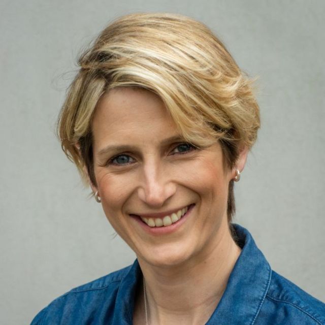 Lib Dems secure wins in Eastbourne, Lewes and Mid Sussex - BBC News