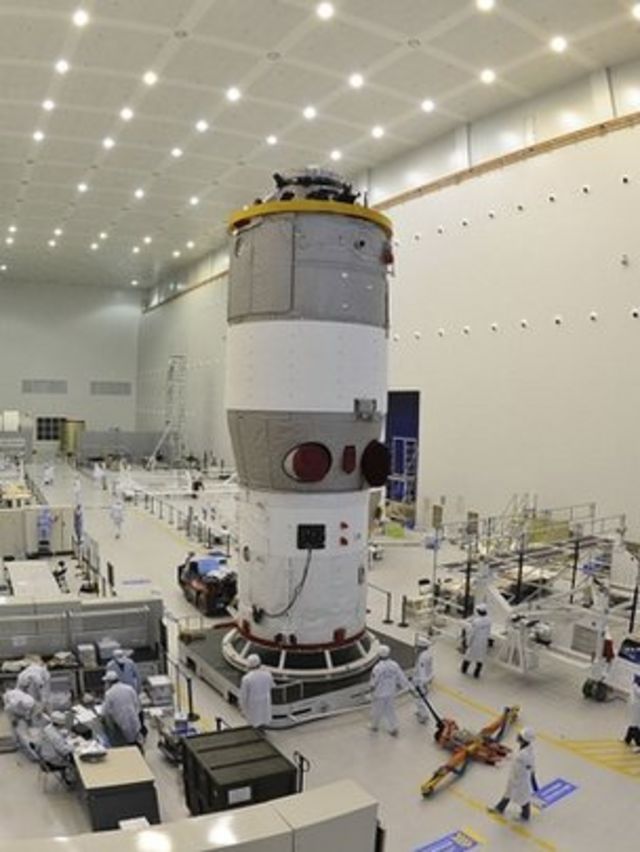 Shenzhou 10 Spacecraft Interior