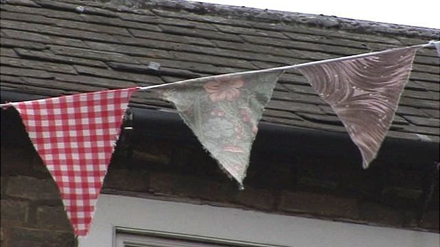 Knickers bunting village: Stansfield in socks plea - BBC News