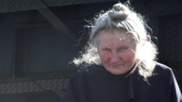 Anne Naysmith: A gifted pianist who lived in a car - BBC News