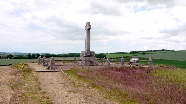 Battle of Flodden: Final archaeological dig of year begins - BBC News