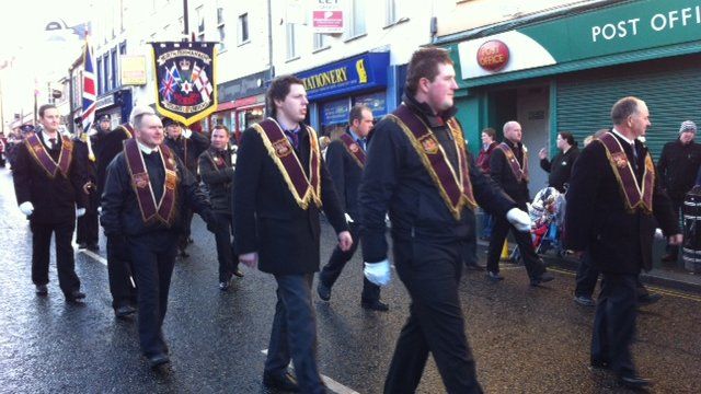 Apprentice Boys of Derry stage Lundy's Day parade - BBC News