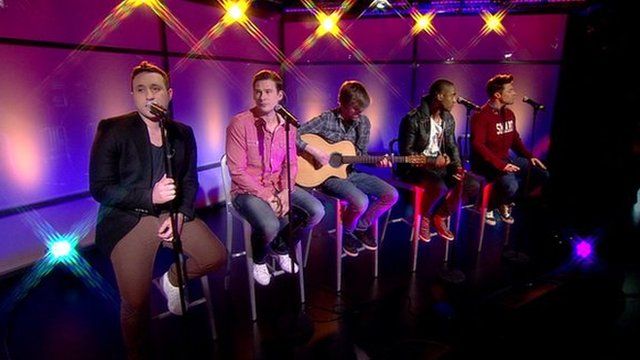 Blue singer Simon Webbe has declared himself bankrupt - BBC News