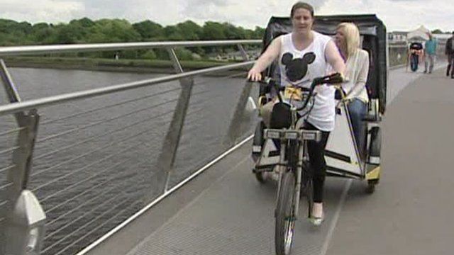 Irish plan to ban rickshaws over safety concerns - BBC News