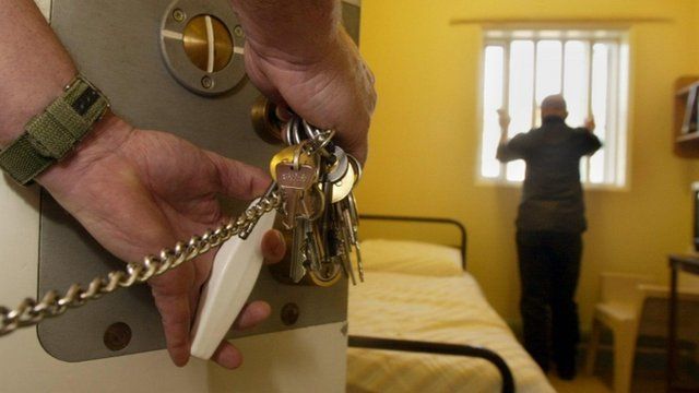 Wrexham super-prison recruitment drive starts - BBC News