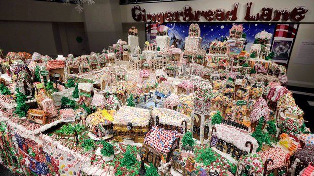 Gingerbread landmarks of the UK - BBC News