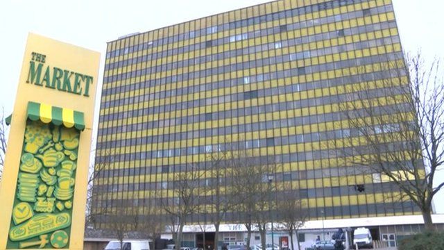 Plans to demolish Bracknell's 3M building approved - BBC News