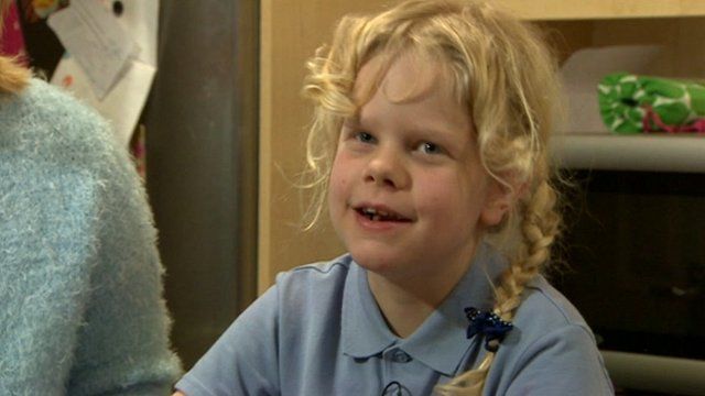 New peanut allergy blood test developed - BBC News