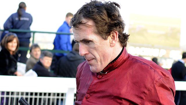AP McCoy: Jockey crowned champion for 19th time at Sandown - BBC Sport