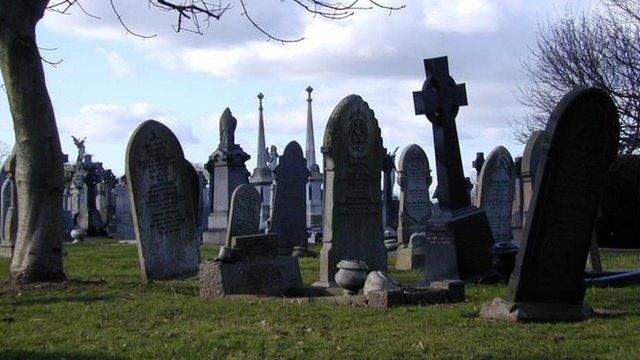 Stockton 'needs bigger graves for heavier people' - BBC News