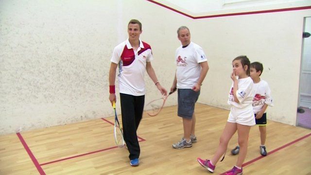 Glasgow 2014: Nick Matthew & Laura Massaro in England squad - BBC Sport
