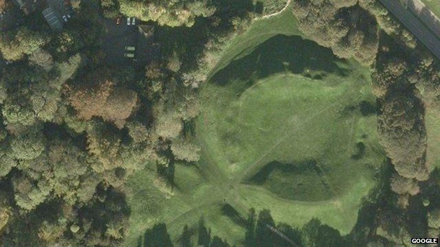 Venue plan for Cirencester's Roman amphitheatre - BBC News