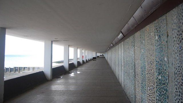 Bottle Alley restoration to begin in Hastings - BBC News