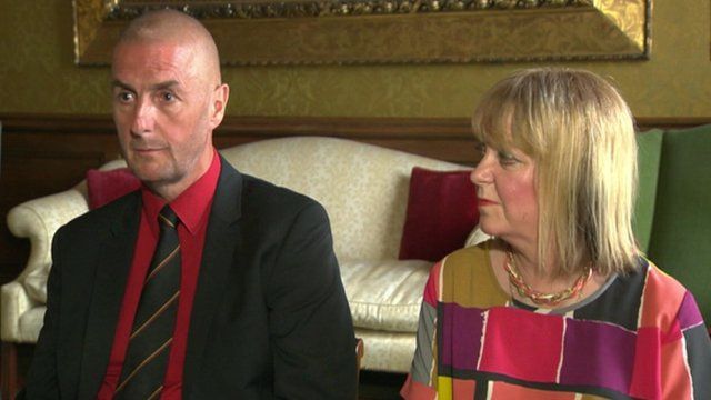 MH17 victim Liam Sweeney formally named to family 'relief' - BBC News