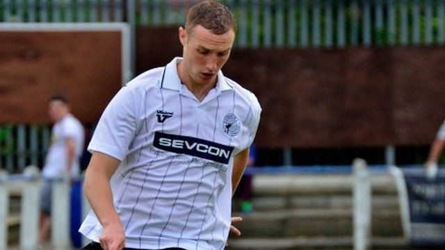 Darlington FC player Marcus Maddison jailed for attack - BBC News