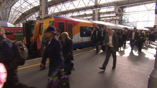 Extra trains on Waterloo to Reading commuter timetable - BBC News