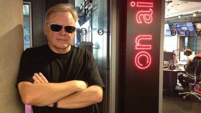 New Order's Rob Gretton: What makes a good band manager? - BBC News