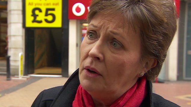 Birmingham pub bombing victims inquest call - BBC News