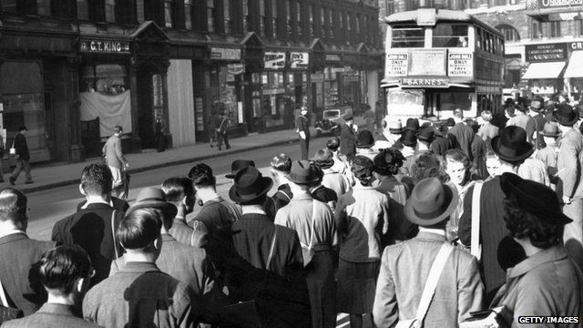 London's population high: Top metropolis facts - BBC News