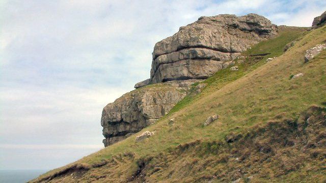 Man dies after falling from cliffs on the Great Orme - BBC News