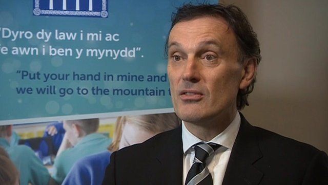 Support at Ysgol Bro Morgannwg after A470 Brecon death crash - BBC News