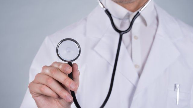 Private work has negative impact on NHS, expert says - BBC News