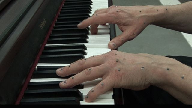 Researchers capture pianist hands in Hollywood 3D - BBC News Researchers capture pianist hands in Hollywood 3D - BBC News