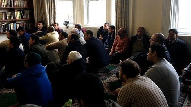 Muslims in Northern Ireland united despite divisions across the world ...