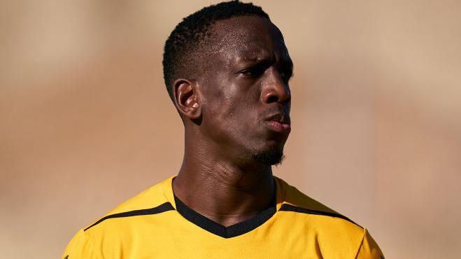 Wolves: Strike pair defend Boly over desire to push Forest move - BBC Sport