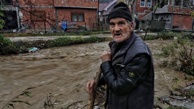 Poplave u Srbiji 2023: Dva dana borbe sa vodom - kako izgleda Sjenica ...