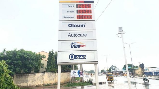 Fuel price in Nigeria: Filling stations don change pump price begin sell with 160 to 161 naira ...