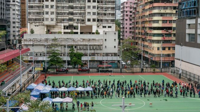 SARS 20周年：重返当年的风暴中心香港淘大花园 - BBC News 中文