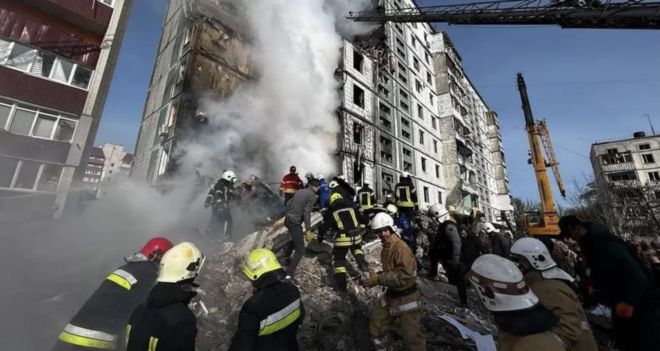 دومین حمله موشکی شب‌هنگام روسیه به اوکراین در سه روز گذشته - BBC News فارسی