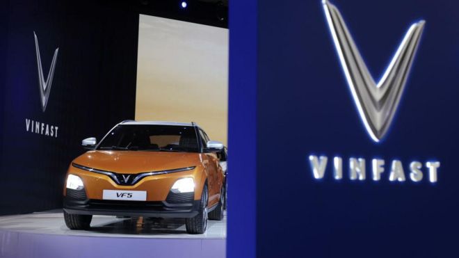 Vinfast cắt giảm nhân sự ở Mỹ trong bối cảnh tái cấu trúc - BBC News ...
