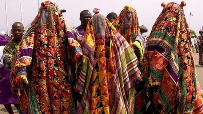 Ibadan Oloolu Masquerade: Ojúmitó kan ní ìbọn kò ran Oloolu àmọ́ ọpẹ́ ...