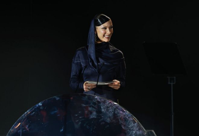 Adigoo qashin xaaqa haddaad lacag badan hesho weli qashin-xaaqid ma ...