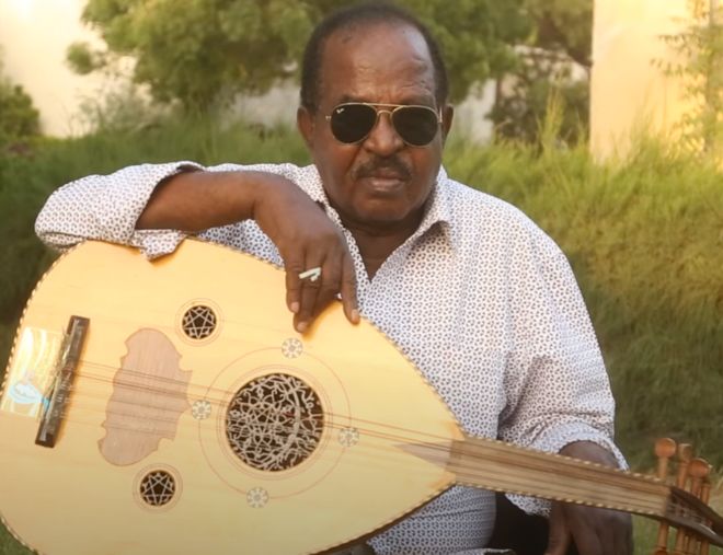 Wixii kala qabsaday Faarax Murtiile iyo carruurtii uu af-Soomaaliga ...