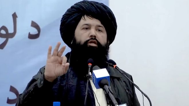 مجاهد فرمان ممنوعیت کار زنان برای «حفظ عزت و عفت صادر شده است Bbc