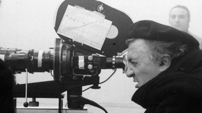 Đina Lolobriđida: Slavna italijanska glumica umrla u 96. godini - BBC ...